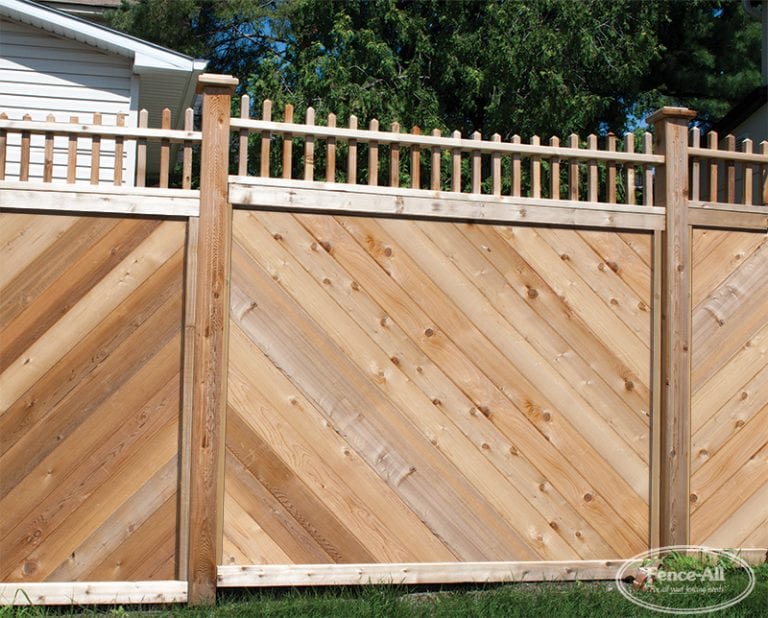 Grand Douglas | Wood Fences | Products | Fence All | Ottawa, ON